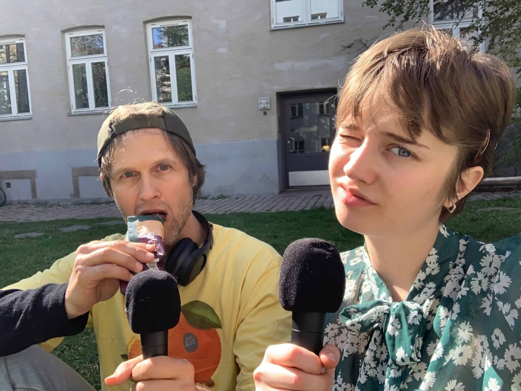 Kim og Chloé Kolstad: – Det lønner seg å være samsnakka - Av-og-til